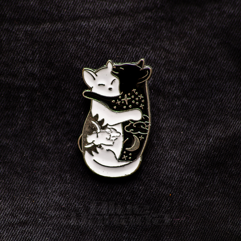 Blue Banana Cuddling Cats Pin Badge (Black/White) | Blue Banana