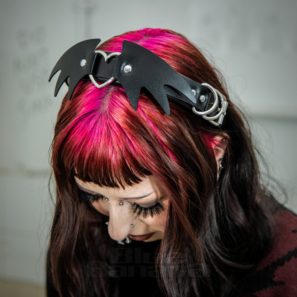 Blue Banana Spider Web Hair Clip (Antique Gold) | Alternative Fashion ...